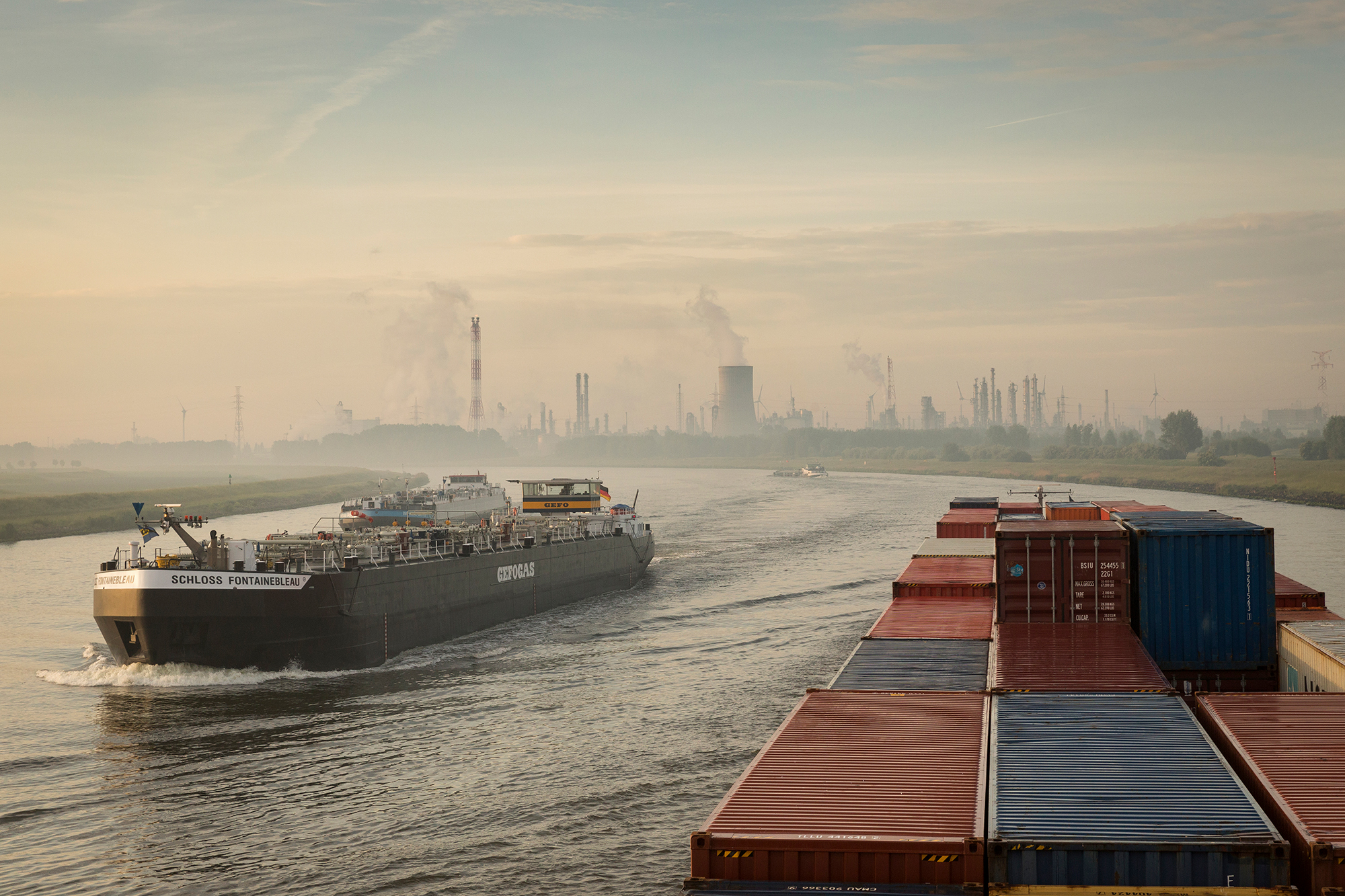 Zum Meer – mit dem Containerschiff von Basel nach Antwerpen | TagesWoche